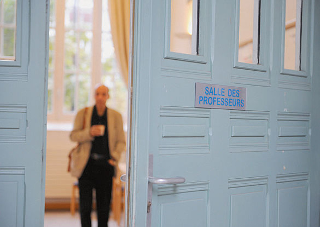 La condescendance pyramidale (ou comment les profs passent leur temps à ...